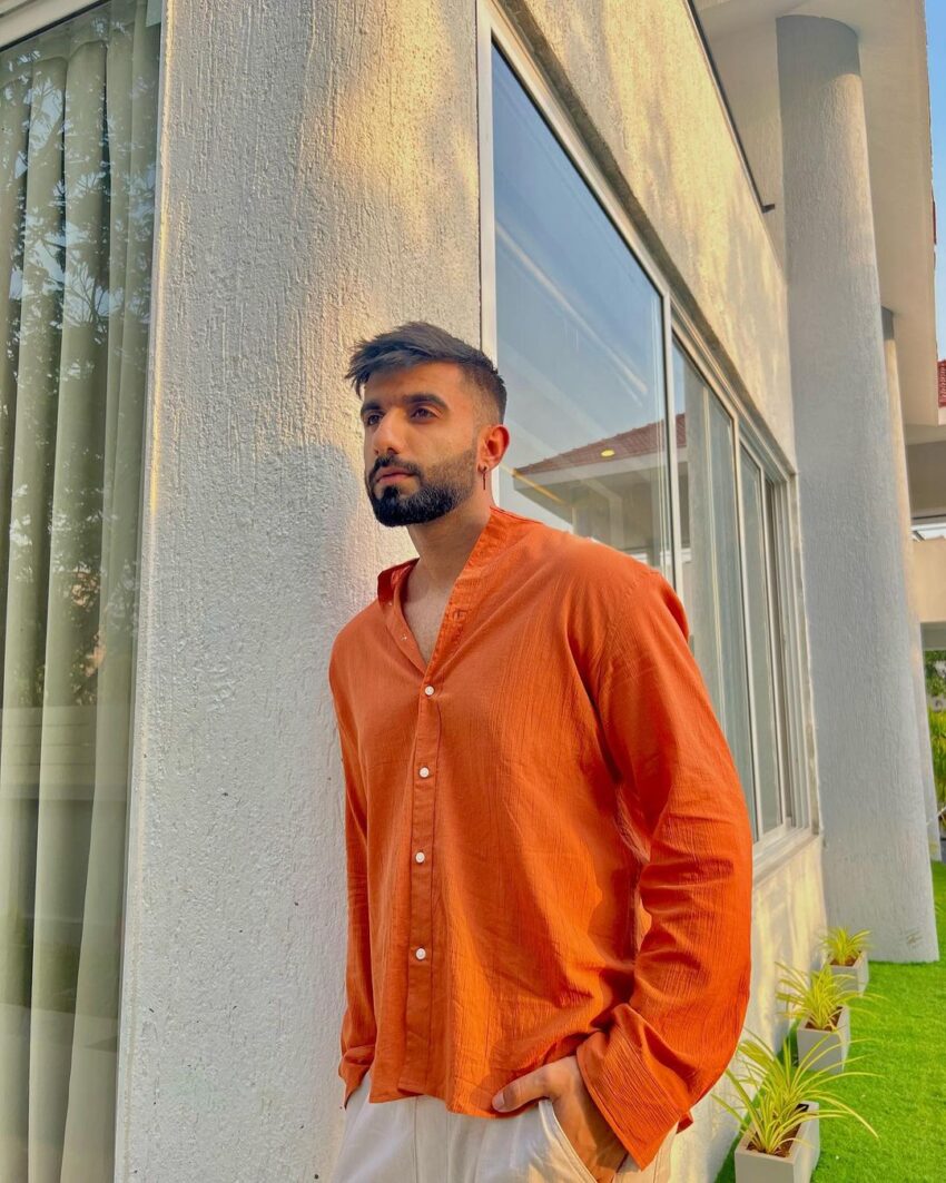 Manav Chhabra (Mr.Mnv) Biography, Age, Height, Girlfriend, Income, Net ...